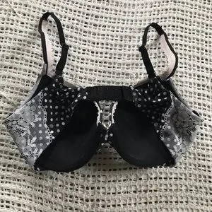 Victoria's Secret | Intimates & Sleepwear | Victorias Secret 32d ...